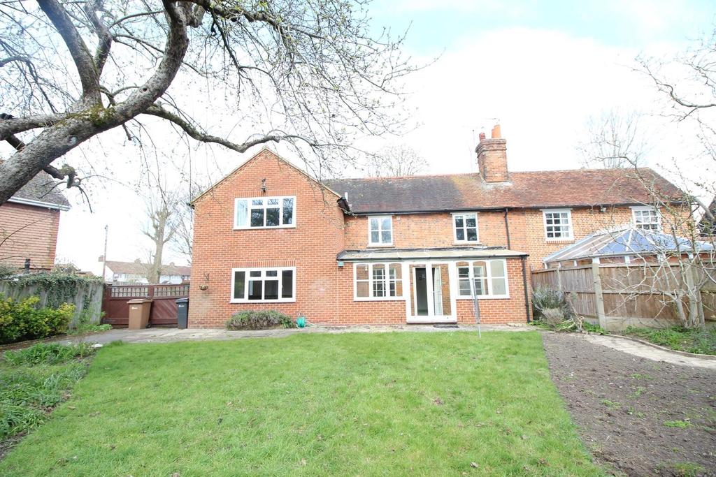 Back Lane, Stock, Ingatestone, Essex... 4 bed semi-detached house - £ ...