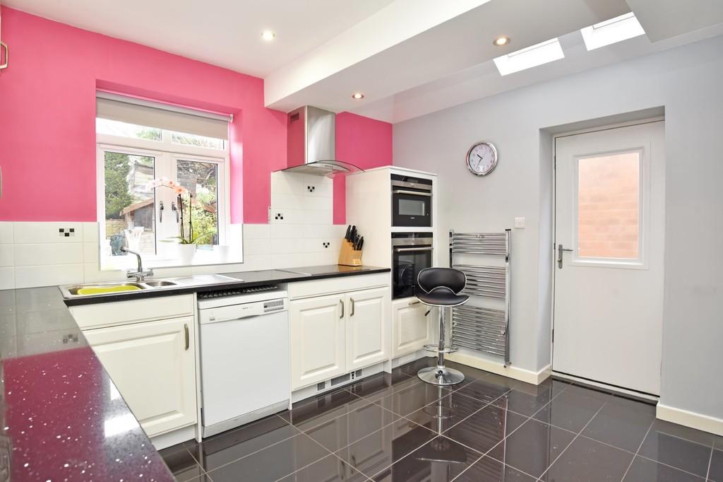 Grasmere Crescent, Harrogate 3 bed semi-detached house - £389,950