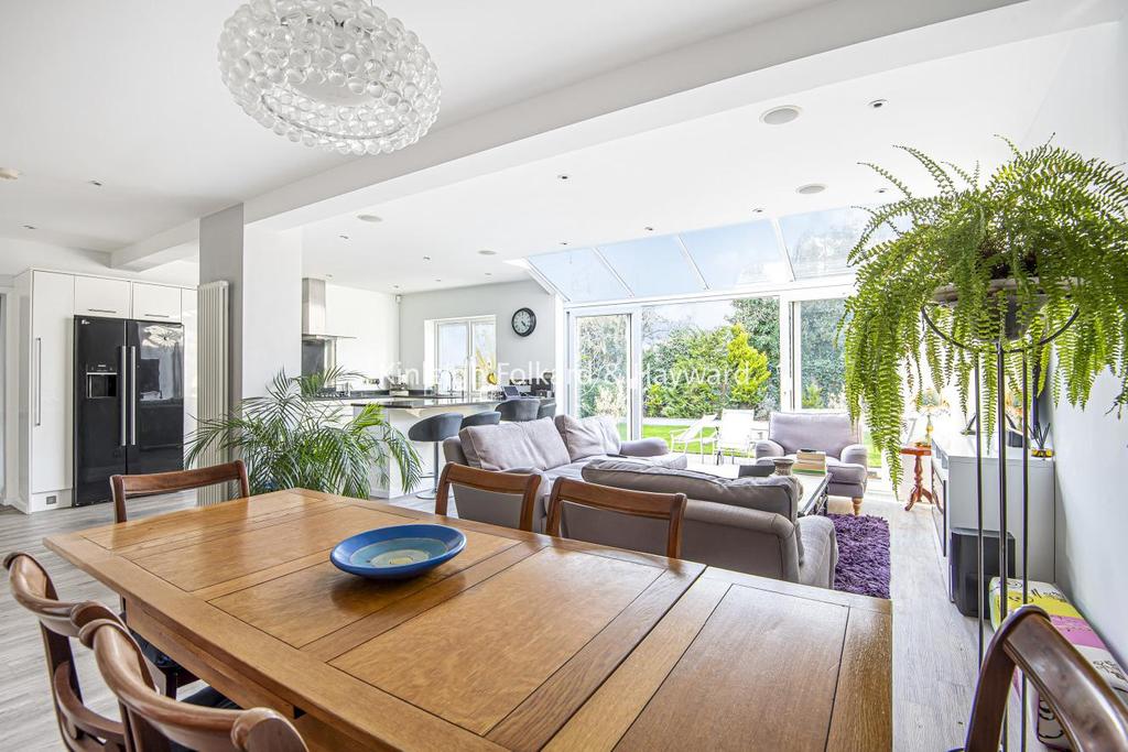 Monkfrith Way, Southgate 4 bed detached house - £1,200,000