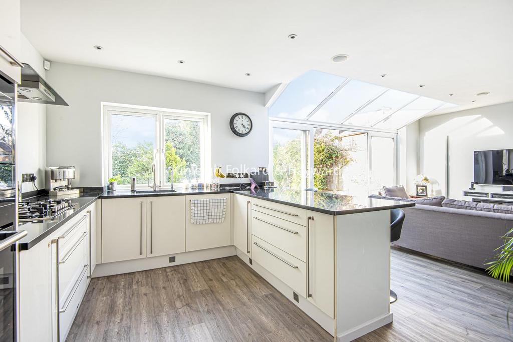 Monkfrith Way, Southgate 4 bed detached house - £1,200,000