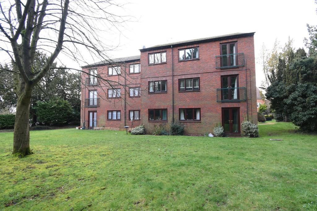 Campion Court, Stevenage 2 bed flat - £220,000
