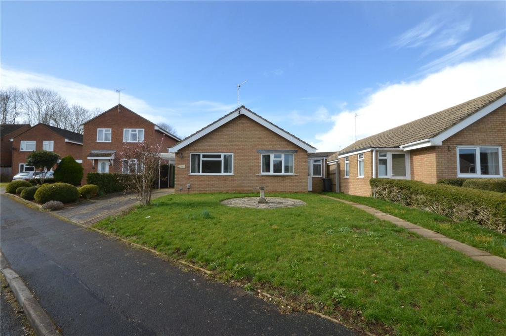 Matley Moor, Liden, East Swindon, SN3 3 bed bungalow - £260,000