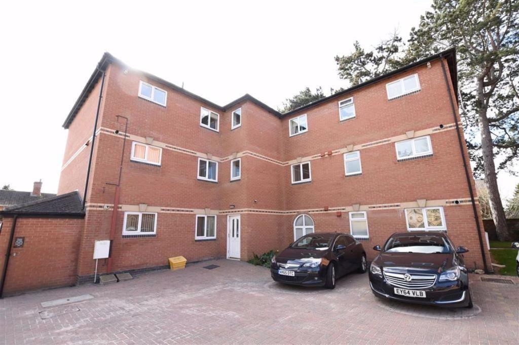 157a Midland Road, Wellingborough, Northamptonshire, NN8 1NF 3 bed flat ...