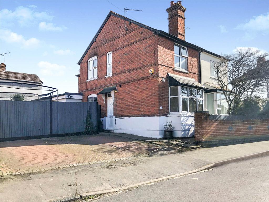 Lower Armour Road, Tilehurst... 2 bed semi-detached house - £335,000