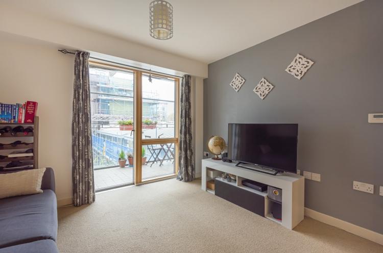 Frean Street London SE16 1 bed apartment - £1,500 pcm (£346 pw)