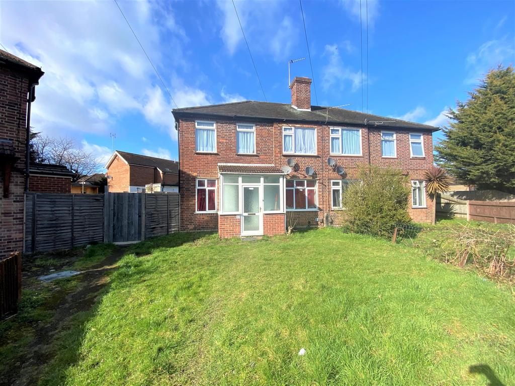 Botwell Crescent, Hayes, Middlesex, UB3 2BE 2 bed ground floor ...