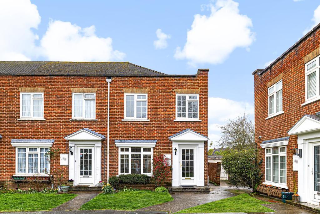 Dunboe Place, Shepperton, TW17 3 bed end of terrace house - £1,600 pcm ...