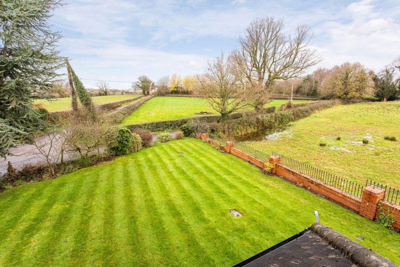 "Hassall Gate Cottage", Hassall, Near Sandbach 5 bed detached house - £ ...