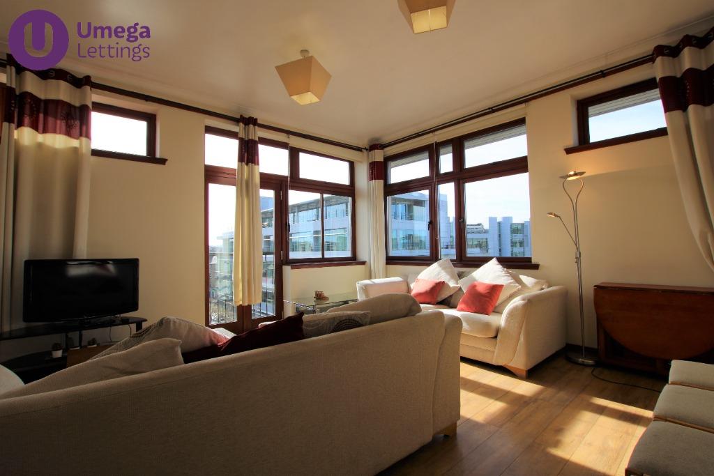 High Riggs, Tollcross, Edinburgh, EH3 3 bed flat - £2,025 pcm (£467 pw)