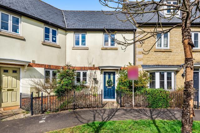 The Lawns, Shilton Park, OX18 2 bed terraced house - £1,000 pcm (£231 pw)