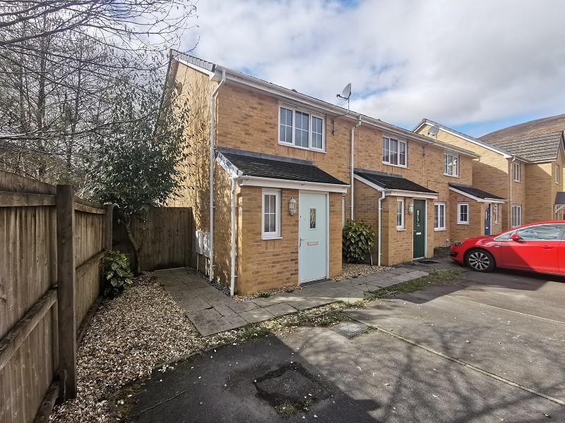 Llys Cambrian, Godrergraig... 2 bed end of terrace house - £130,000