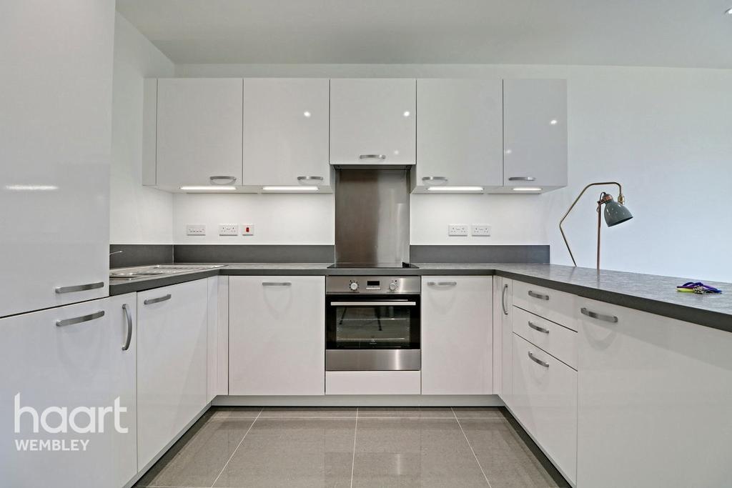 33 Olympic Way, WEMBLEY 2 bed apartment - £500,000