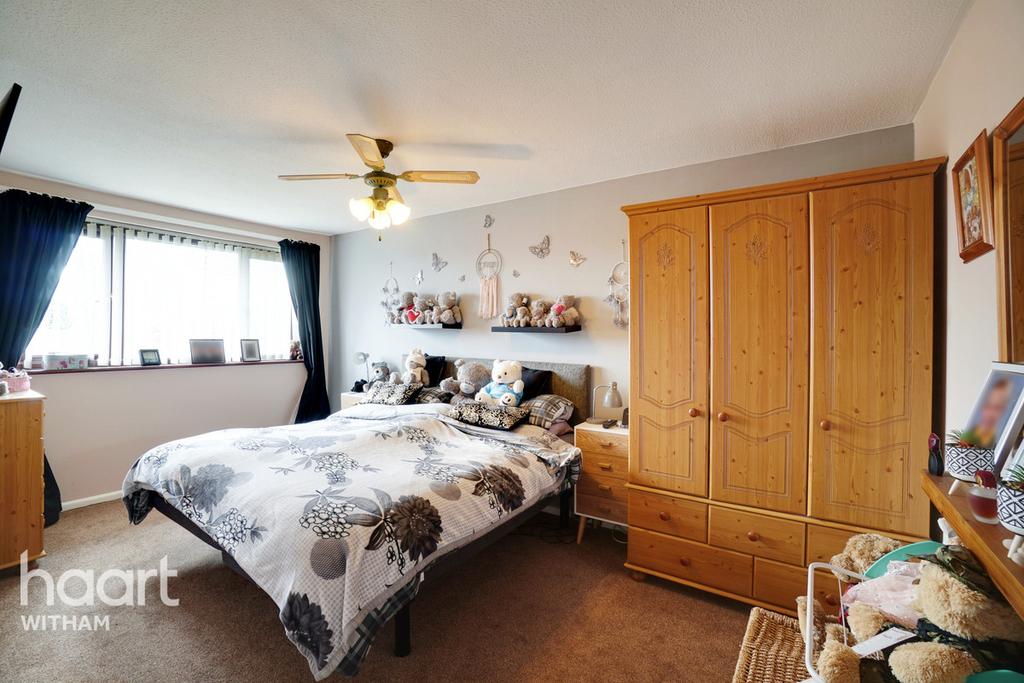 Calamint Road, Witham 3 bed terraced house - £270,000