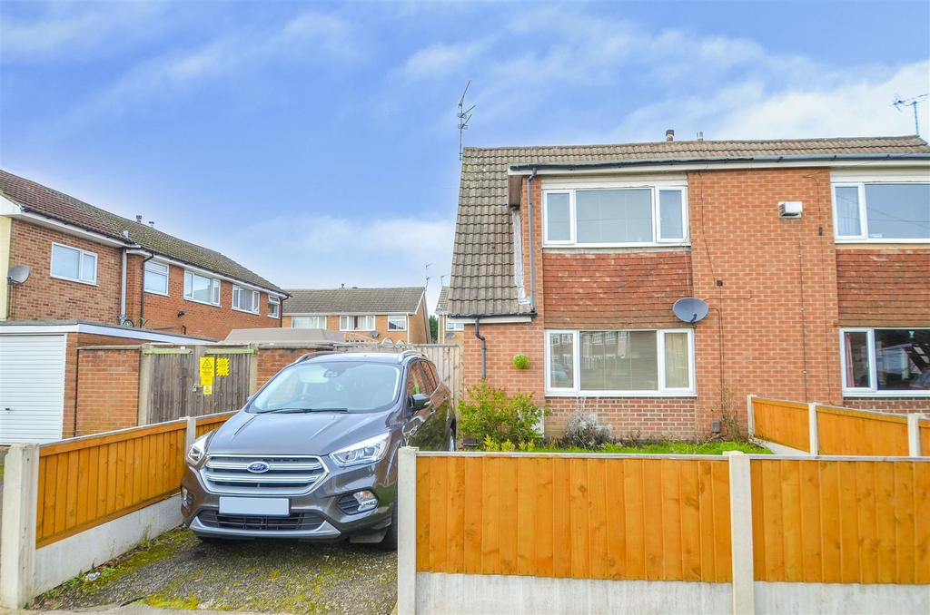 Lynden Avenue, Long Eaton 3 bed semi-detached house - £155,000