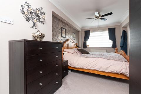 Houses for sale in Istead Rise | OnTheMarket