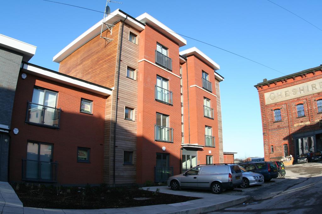 Scott Court, Central Way, Warrington, Cheshire, WA2 2 bed apartment - £ ...