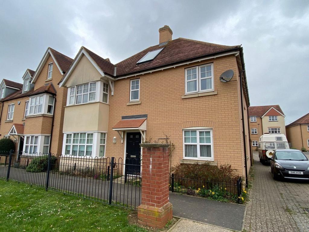 Pascal Close, Timken, Duston NN5 6US 4 bed detached house - £380,000