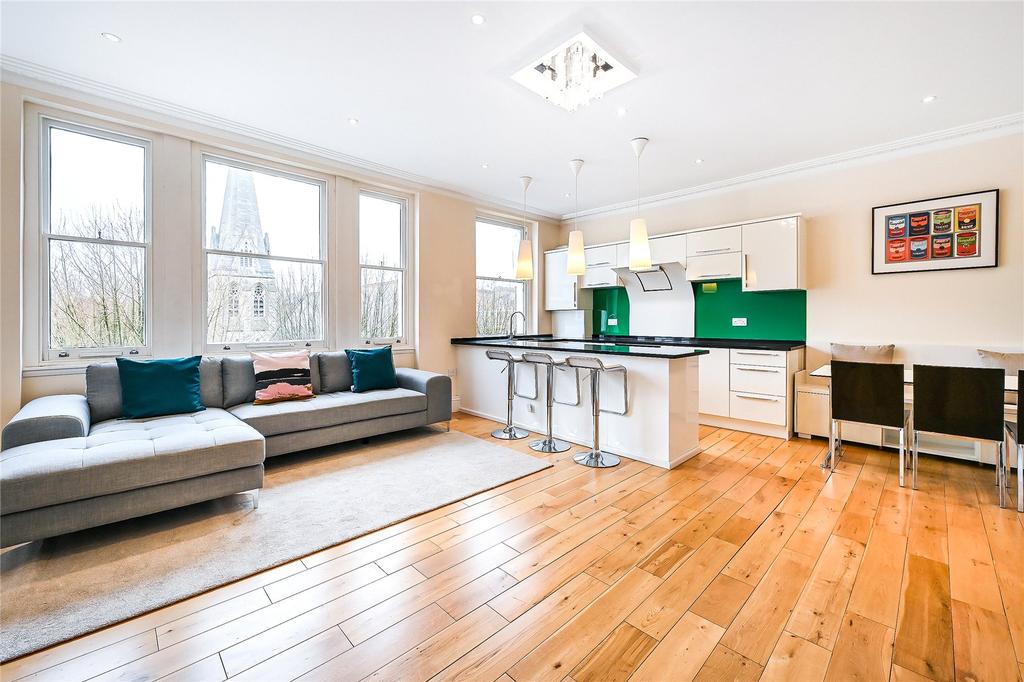 Redcliffe Square, London, SW10 3 bed apartment - £1,450,000