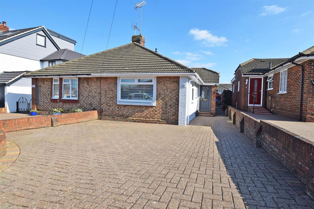 Taverners Road, Rainham 2 bed semi-detached bungalow - £350,000