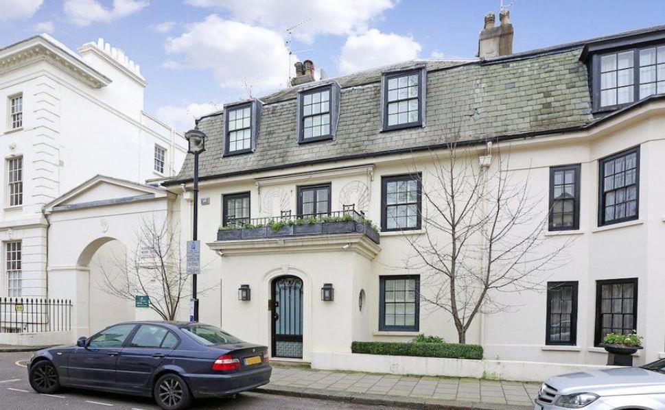 Lowndes Place, Belgravia, SW1 4 bed house - £14,083 pcm (£3,250 pw)