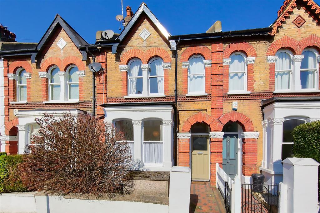 Trewint Street Earlsfield London 1 bed maisonette - £1,300 pcm (£300 pw)