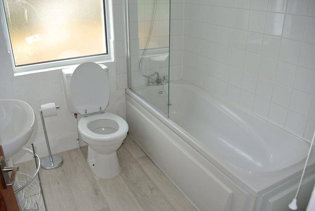 Belgrave Street, Brighton BN2 9NS 3 bed house - £1,600 pcm (£369 pw)