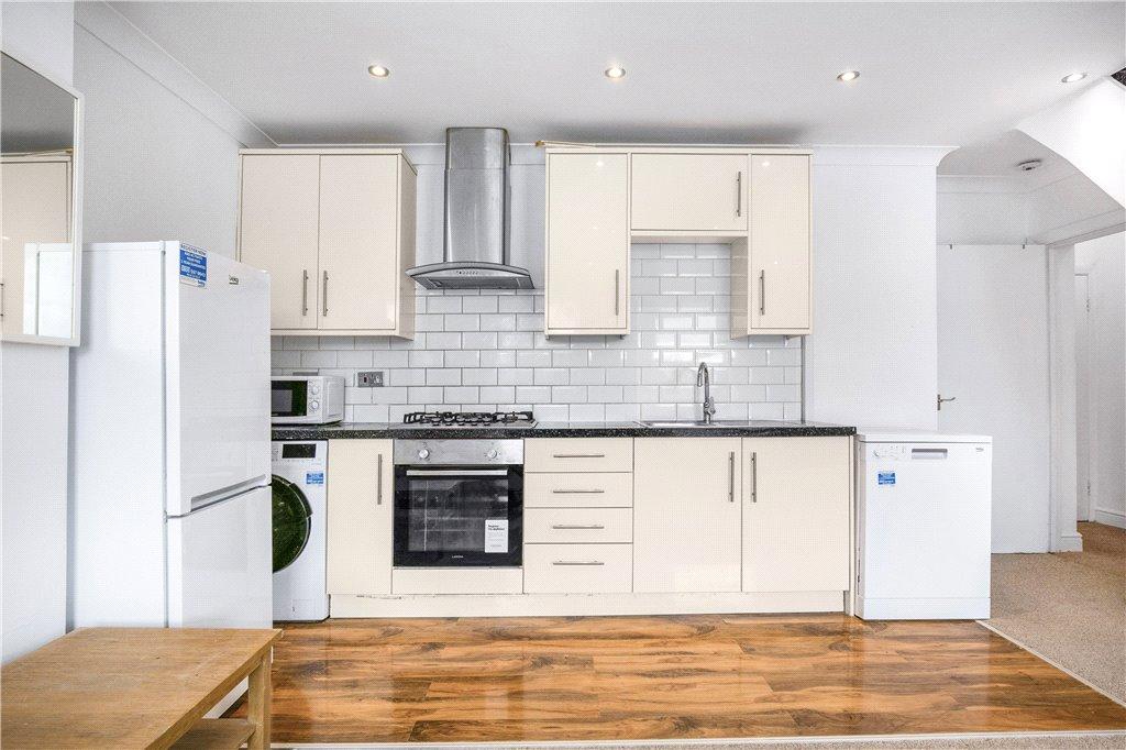 Gloucester Road, London, W3 2 bed apartment - £1,495 pcm (£345 pw)