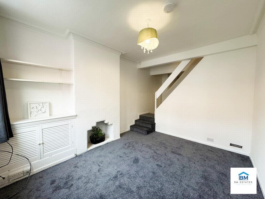 Avenue Road Extension, Leicester LE2 2 bed terraced house - £995 pcm (£ ...