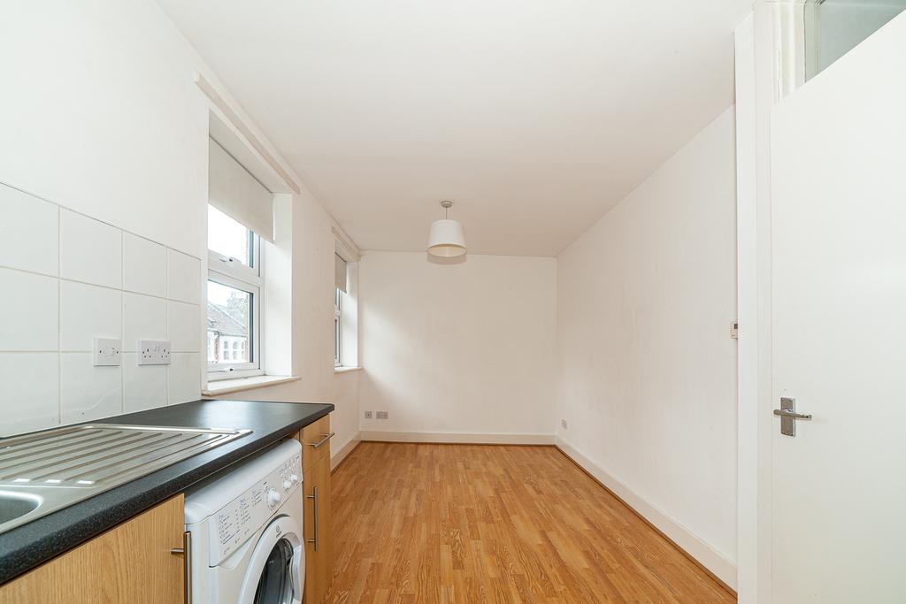 Glyn Road, Hackney E5 1 bed flat - £1,050 pcm (£242 pw)