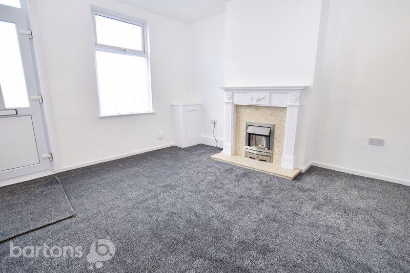 Wood Lane, TREETON 3 bed property - £110,000
