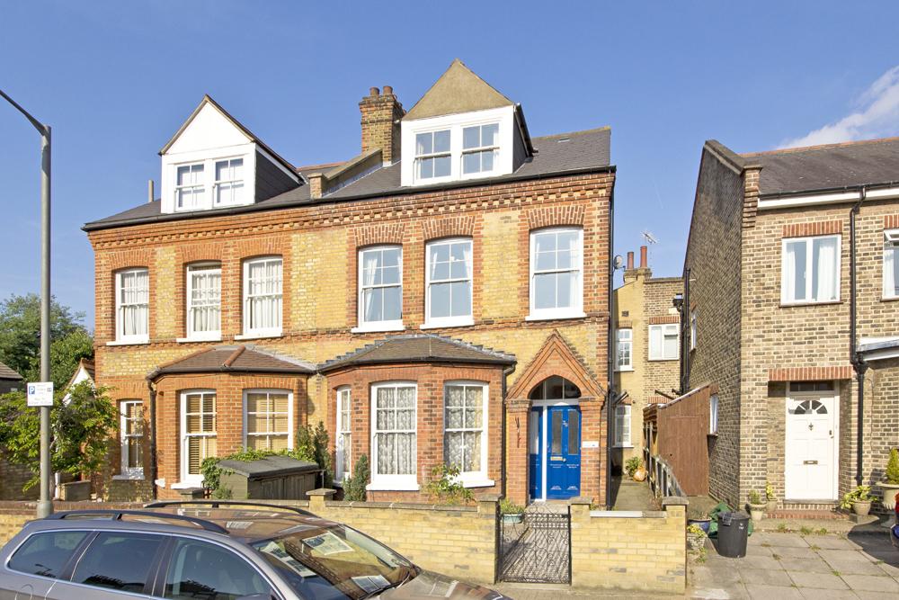 Erpingham Road, Putney, SW15 3 bed maisonette - £700,000