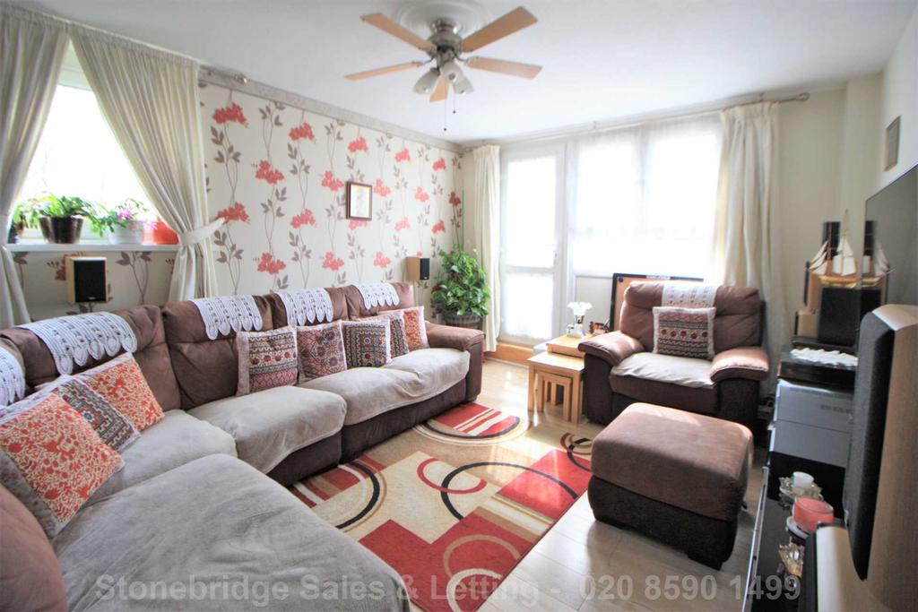 Alfred Prior House, Grantham Road, E12 2 bed flat - £230,000