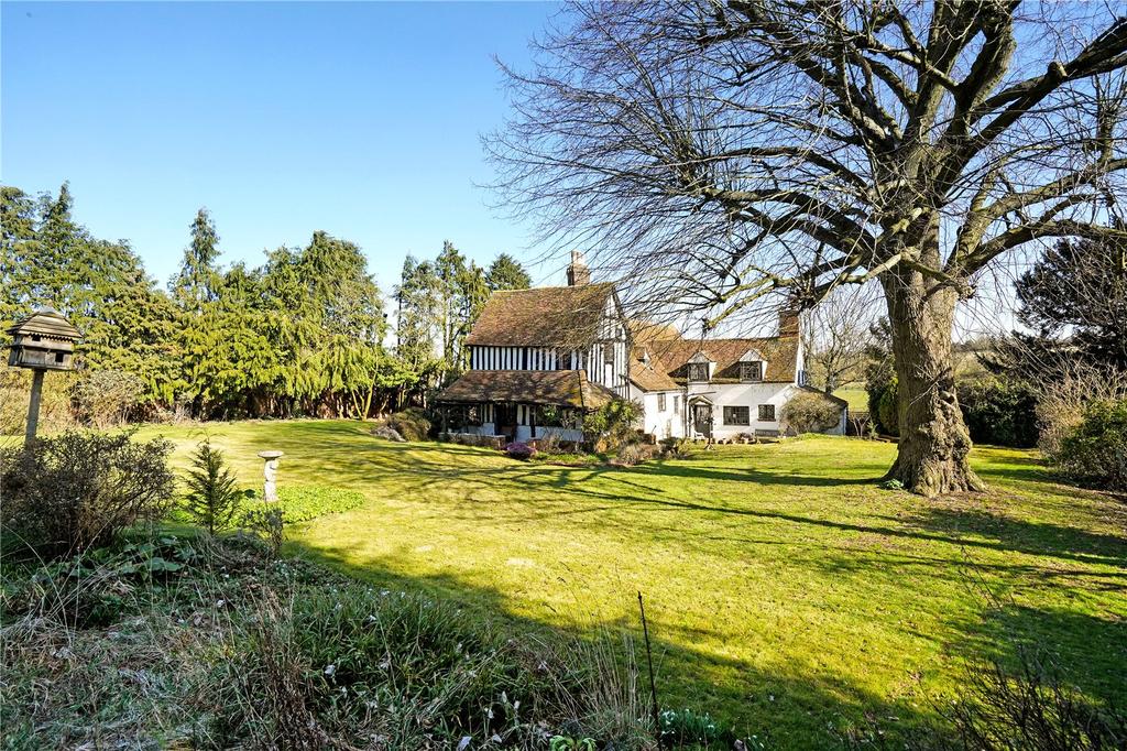 Luffenhall, Stevenage, Hertfordshire... 6 bed detached house - £1,250,000
