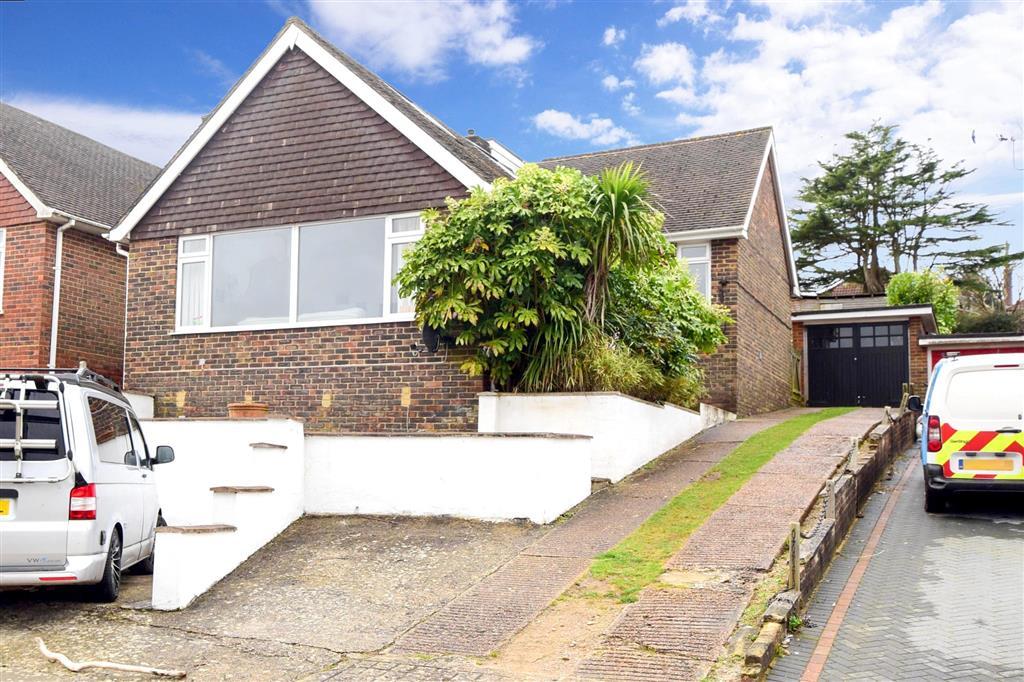 Westdene Drive, Brighton, East Sussex 3 bed detached bungalow - £600,000