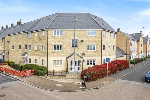 Bluebell Way, Shilton Park, OX18 2 bed apartment - £800 pcm (£185 pw)
