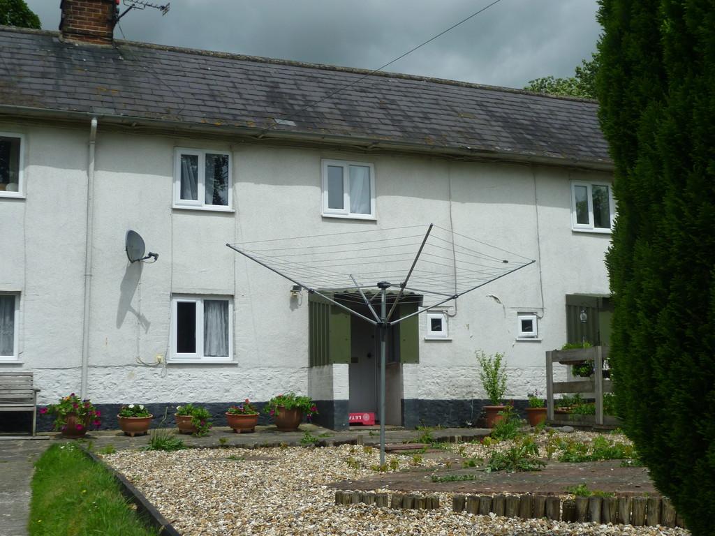 Codford, Warminster 2 bed cottage - £625 pcm (£144 pw)