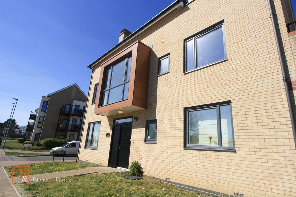 Olympic Boulevard, Colchester, Essex... 4 bed semi-detached house - £ ...