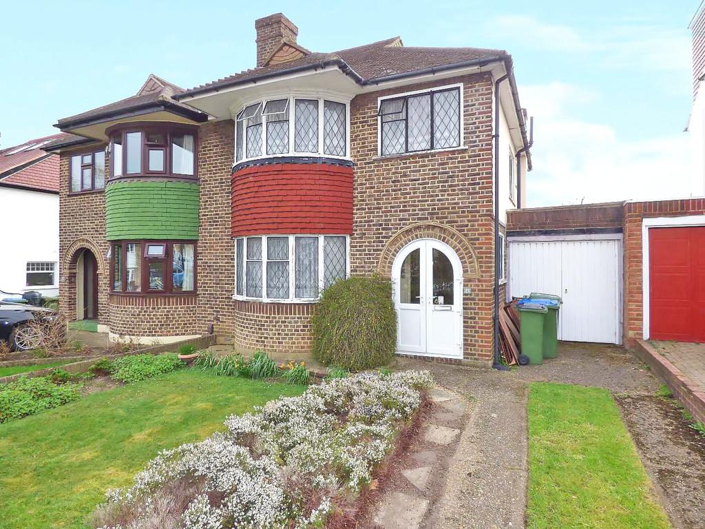 Crathie Road Lee London Se12 3 Bed Semi Detached House £590 000