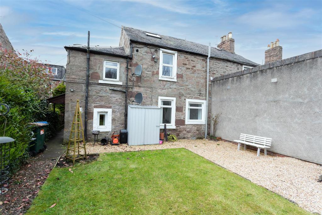 Glover Street, Perth 2 bed flat - £119,950