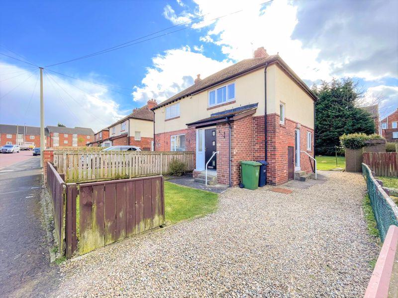 Cromwell Avenue, Winlaton 2 bed semi-detached house - £99,950