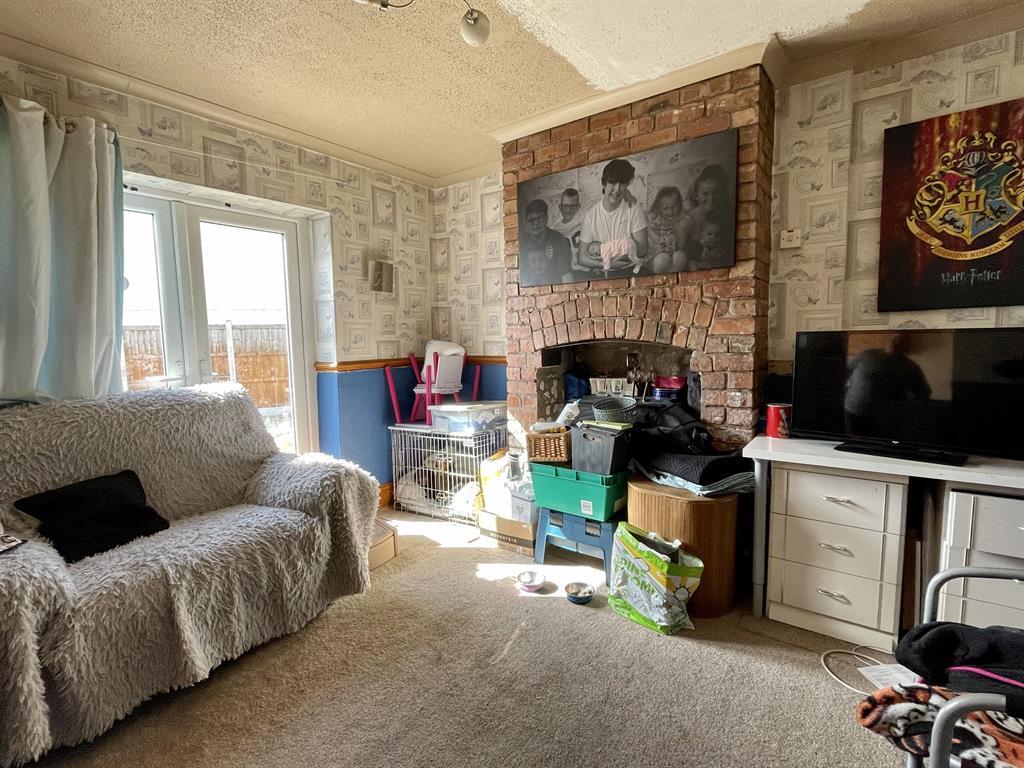Ellesmere Road, Blackpool... 3 bed end of terrace house - £80,000