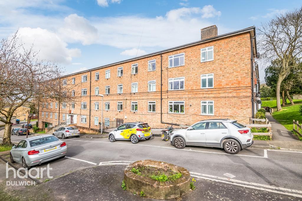 Sydenham Hill, London 2 bed apartment - £335,000
