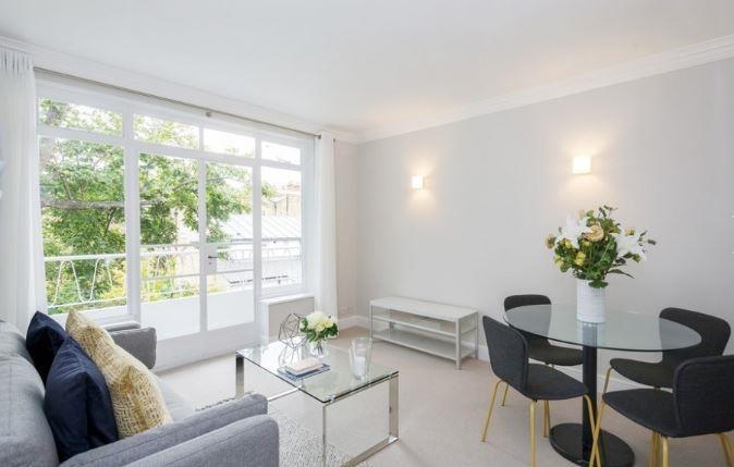 Callow Street, Chelsea, London, SW3 2 bed apartment - £2,102 pcm (£485 pw)