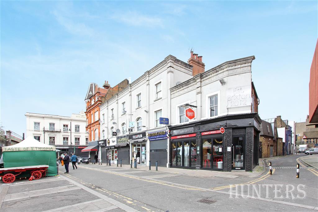 Brixton Station Road, London, SW9 8PA 1 bed flat - £1,050 pcm (£242 pw)