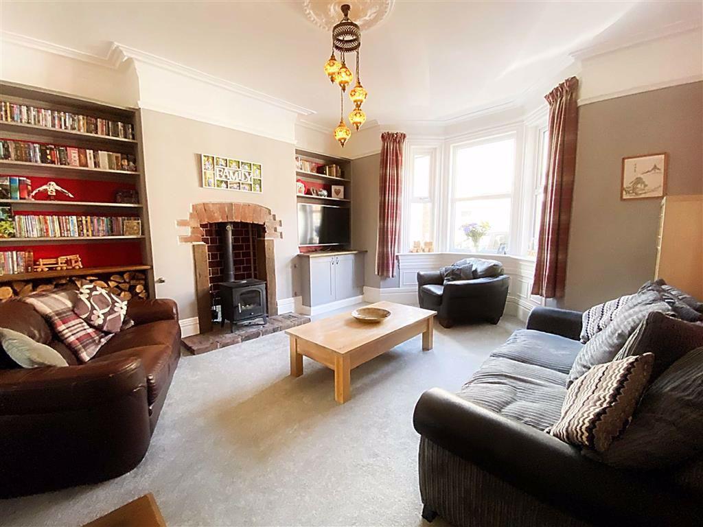 Laburnum Avenue, Wallsend, Tyne And... 5 bed terraced house - £215,000
