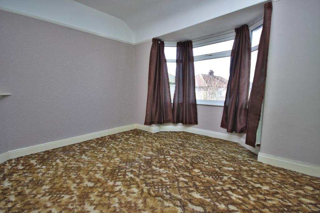 Marina Grove, Runcorn, WA7 3 bed semi-detached house - £129,950