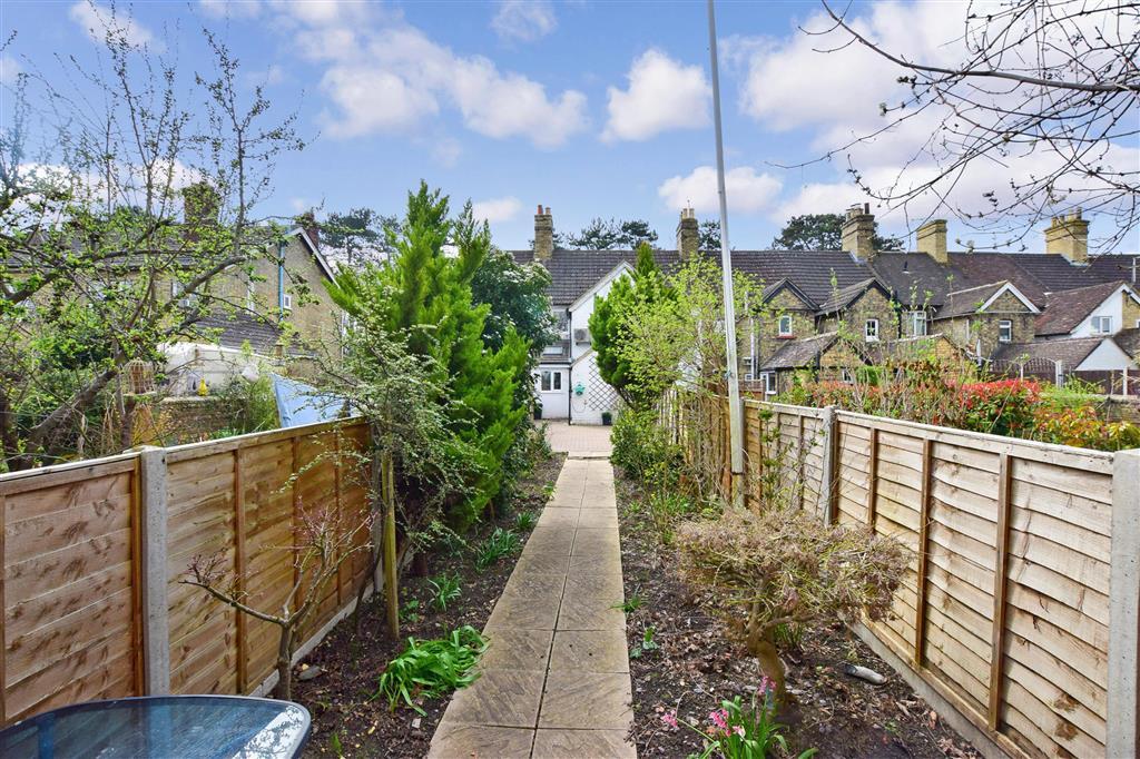 Forstal Road, Aylesford, Kent 2 bed terraced house - £230,000