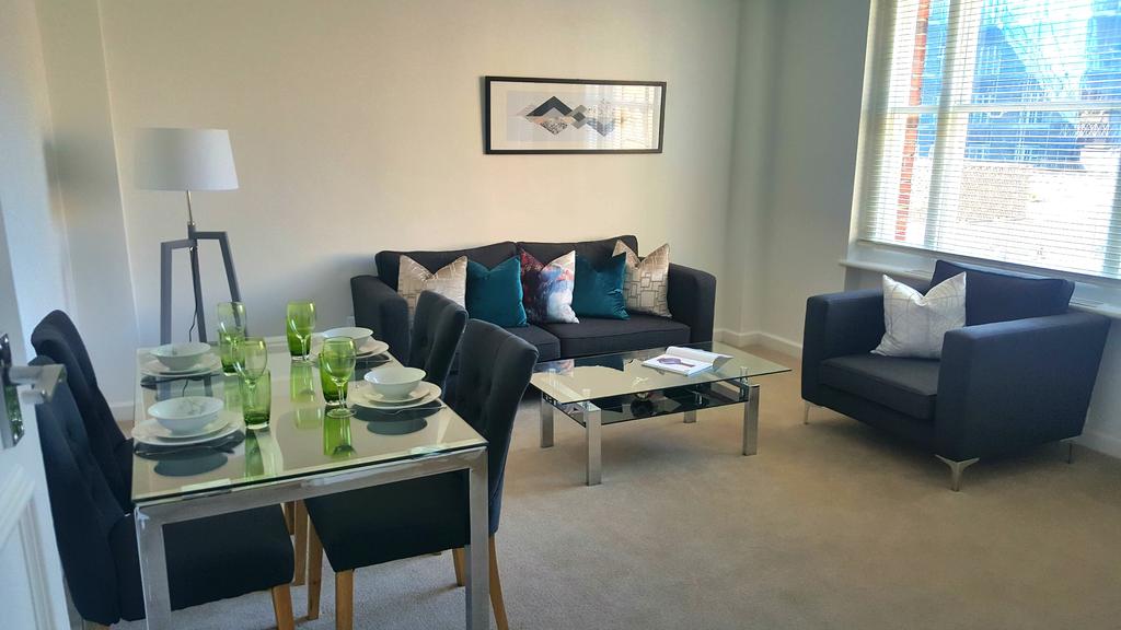 39 Hill Street, London W1J 2 bed flat - £4,420 pcm (£1,020 pw)