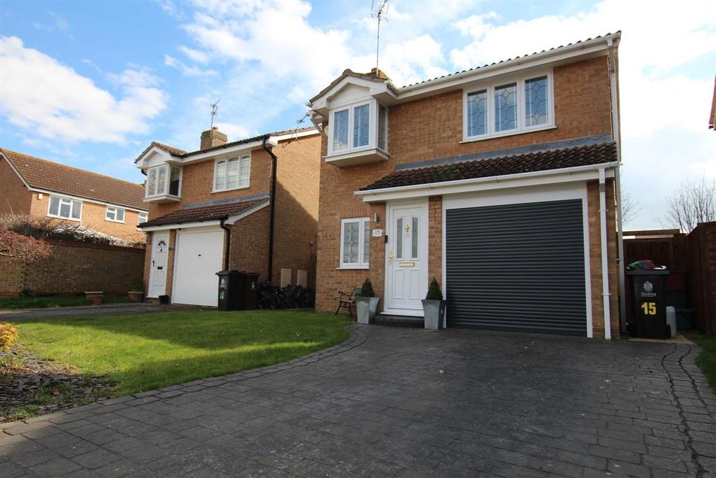 Clay Hall Road, Clacton-on-Sea 3 bed detached house - £300,000