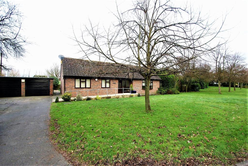 Brentwood Road, Orsett, Grays 3 bed house - £1,350 pcm (£312 pw)